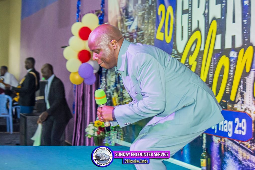 WHAT DOES UNCOMMON FAVOUR DO TO YOU? – Mountain of God Ministries