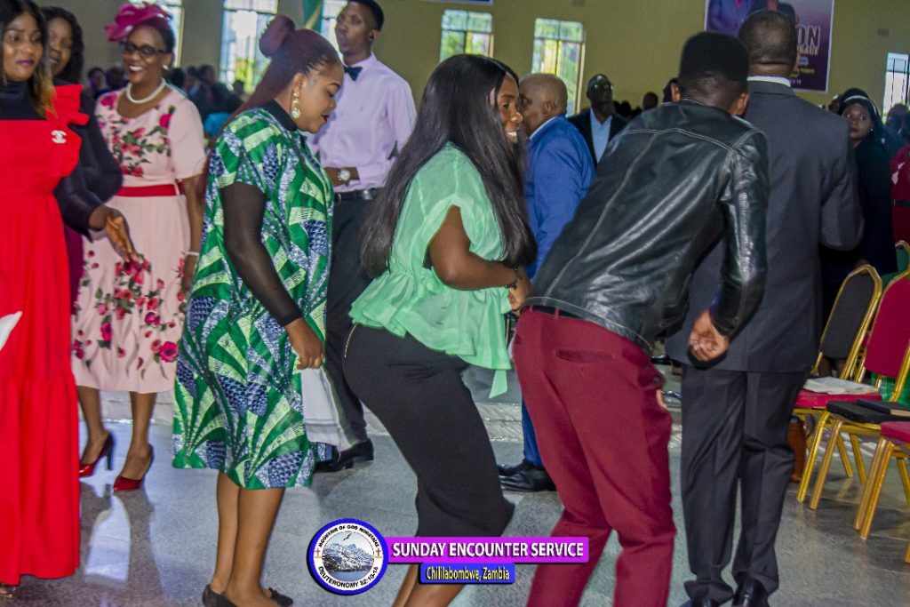 WHAT DOES UNCOMMON FAVOUR DO TO YOU? – Mountain of God Ministries